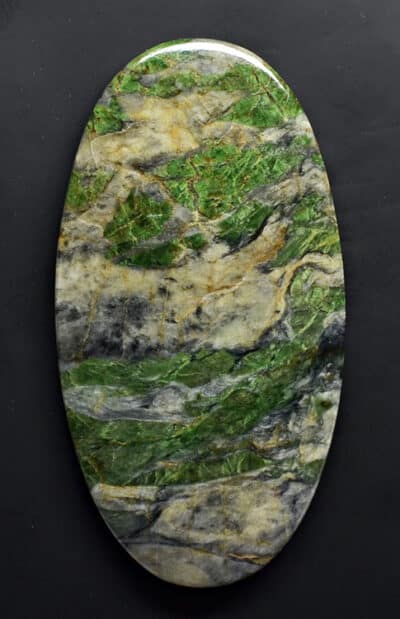 Smaragdite | Gemological Collections